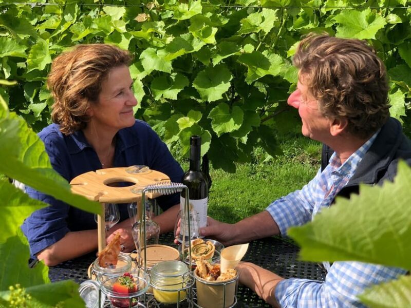 Bioul (near Dinant) : Château de Bioul Tour and Wine Tasting - Authenticity and Family Heritage