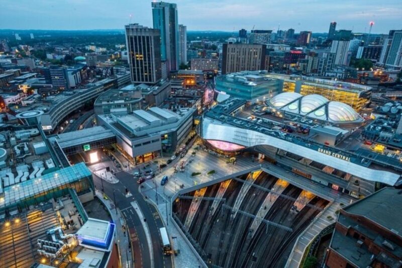 Birmingham : Private Custom Walking Tour With a Local Guide - Why Choose a Private Guided Walk in Birmingham?