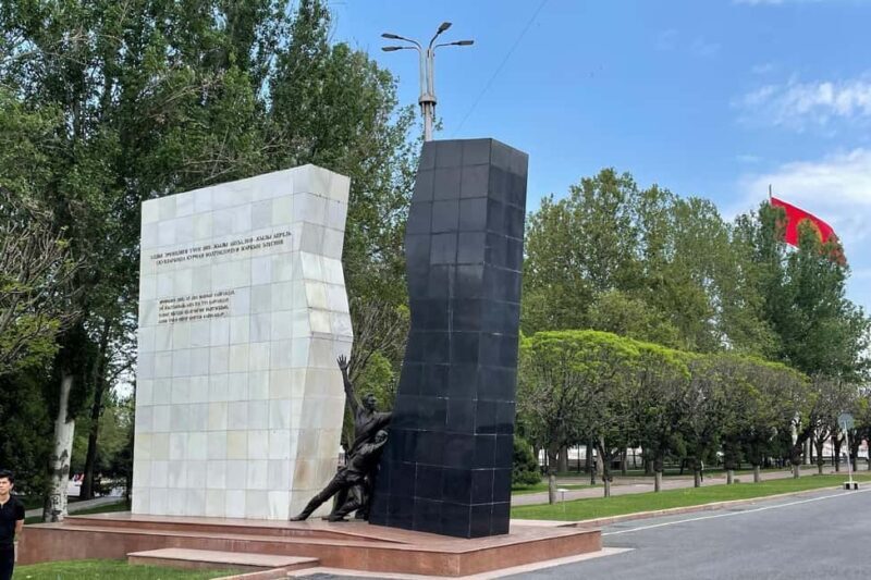 Bishkek: Hidden Gems, Landmarks & Culture Walking Tour - Discovering the Heart of Bishkek