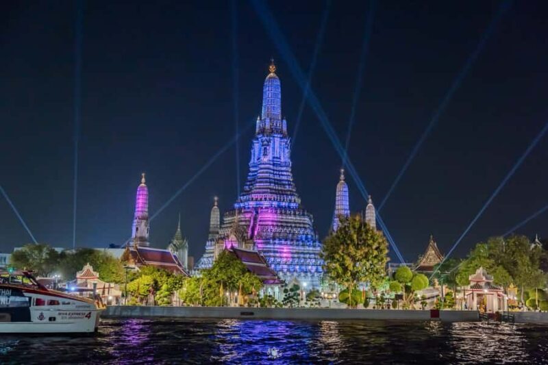 BKK:The Planet River Dinner Cruise &Upper desk Entertainment - Dining Experience