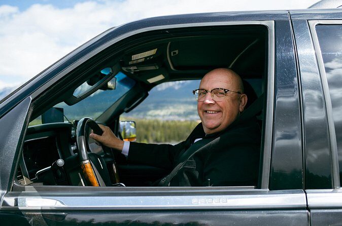 Black Car Airport Transfers in Bow Valley - Who Should Book This Tour?