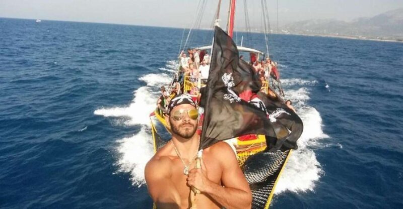Black Rose Pirate Boat: 5-Hour Trip from Heraklion - What to Expect From the Black Rose Pirate Boat Experience