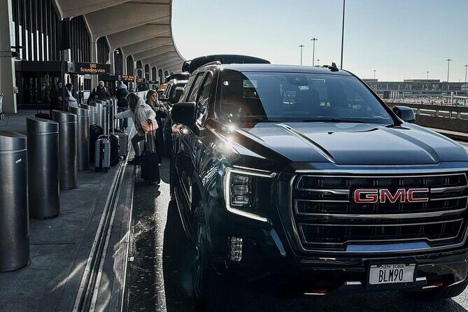 Black SUV Transfer From or To JFK, LGA, EWR - All Fees Included - The Experience: From Airport to Manhattan or Vice Versa