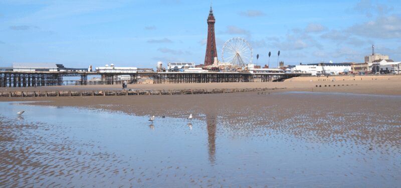 Blackpool Christmas Lights Walking Tour with an App - Why It’s a Solid Choice