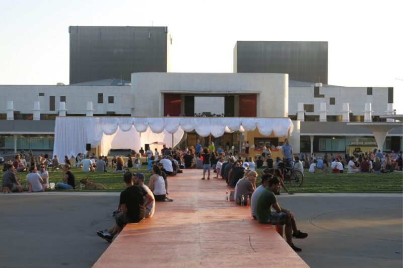 Blick hinter die Kulissen  Führung: Staatstheater Darmstadt - A Detailed Look at the Experience