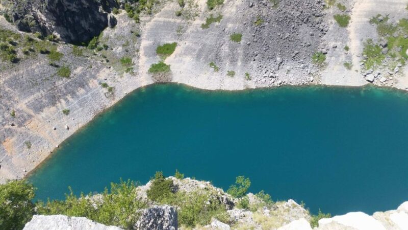 Blue and Red Lake and Wine Tasting - FAQ