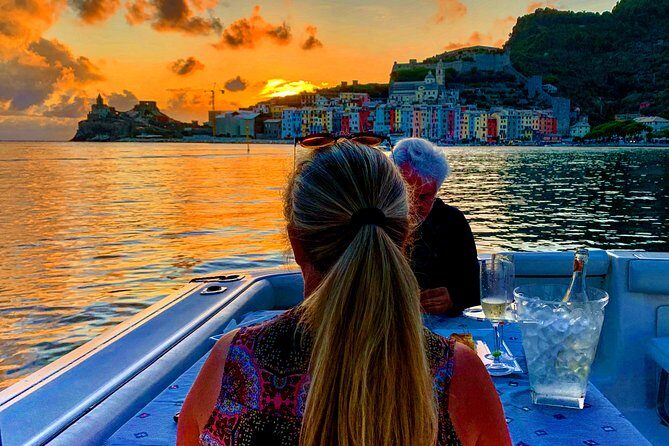 Blue Boat Cinque Terre Sunset Tour - FAQs