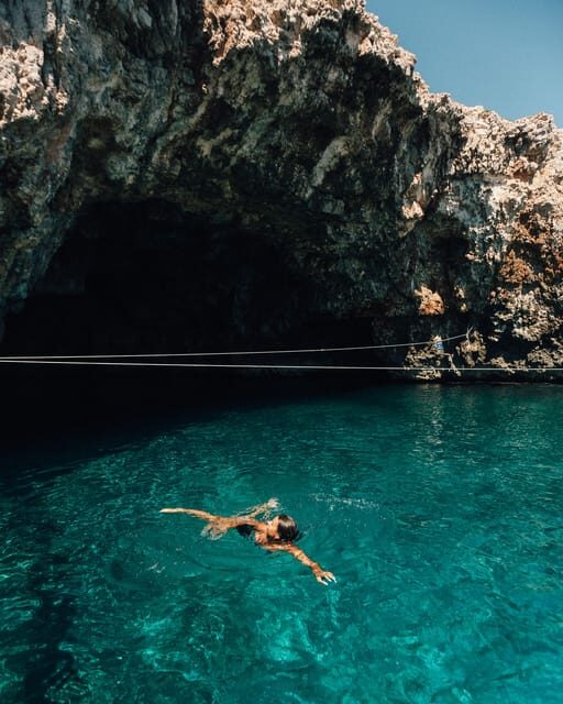 Blue Cave & 5 Islands With swimming and snorkeling - Key Points