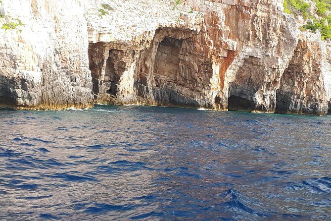 Blue Cave and Hvar island - five island tour from Split - Who Should Consider This Tour?