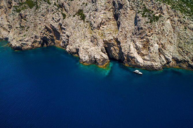 Blue Cave, Hvar and Five islands - Small-Group Tour From Split - The Sum Up