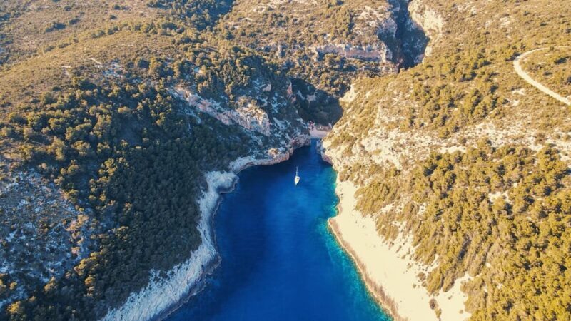 Blue Cave & Hvar Island (Paklenjaci) Private Speedboat Tour - The Return Journey: A Gentle Sail Back to Split