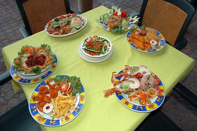 Blue Hole/ Dunn's River Falls & Luminous Lagoon (Glistening water) 3 in 1 combo - Key Points