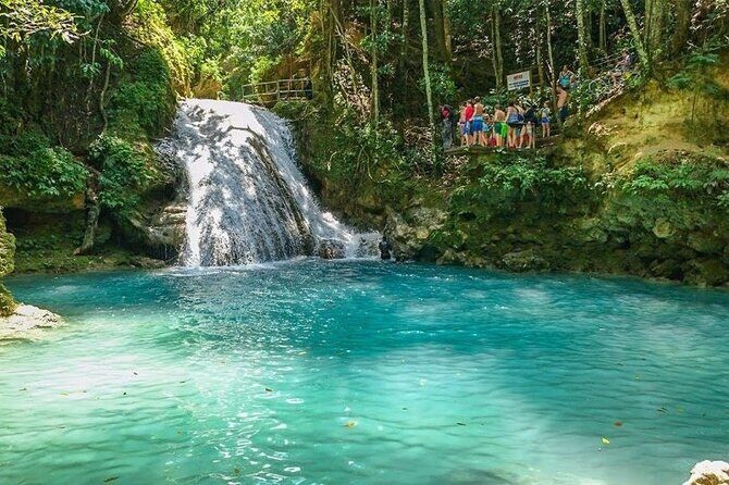 Blue Hole Falls with Horseback Ride Adventure from Montego Bay - The Return: Comfort and Convenience