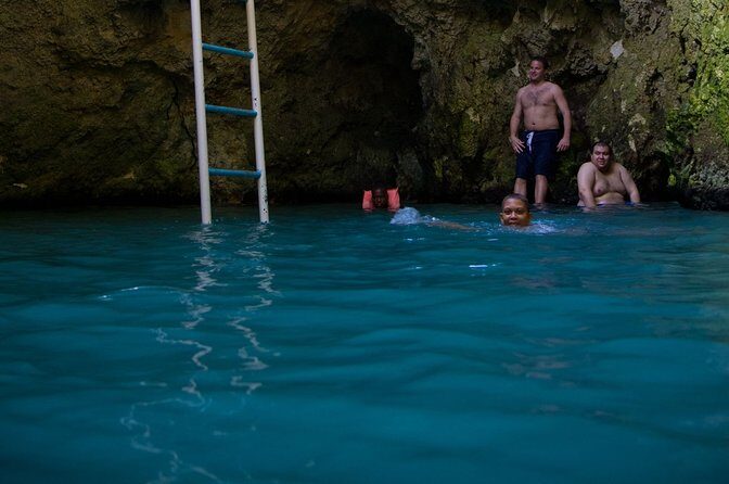 Blue Hole Mineral Spring Private Tour With Ricks Cafe - An In-Depth Look at This Unique Jamaican Experience
