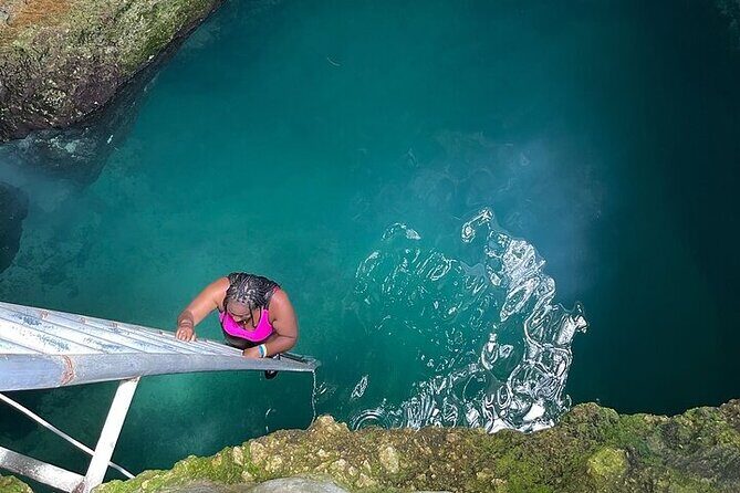 Blue Hole Mineral Spring, Ricks Cafe & 7 Miles Beach Guided Tour - A Deep Dive into the Tour Experience