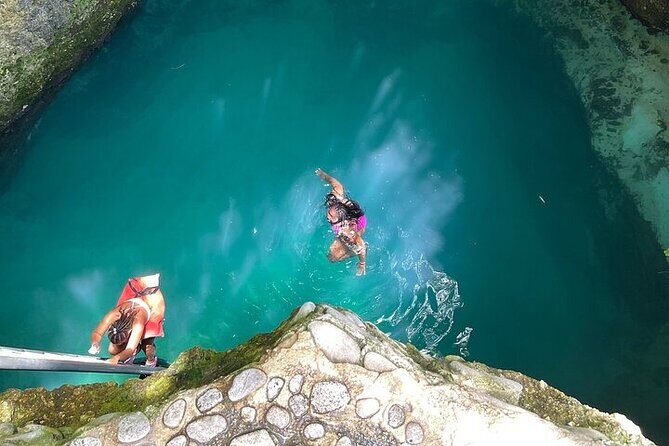 Blue Hole Mineral Spring, Ricks Cafe & 7 Miles Beach Guided Tour - What Past Visitors Say