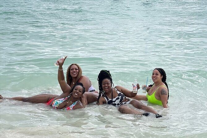 Blue Hole Mineral Spring, Ricks Cafe & 7 Miles Beach Guided Tour - FAQ