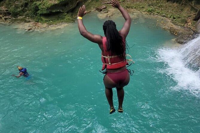 Blue Hole, Sightseeing and Shopping from Ocho Rios - Exploring the Blue Hole, Sightseeing and Shopping from Ocho Rios: A Practical Guide