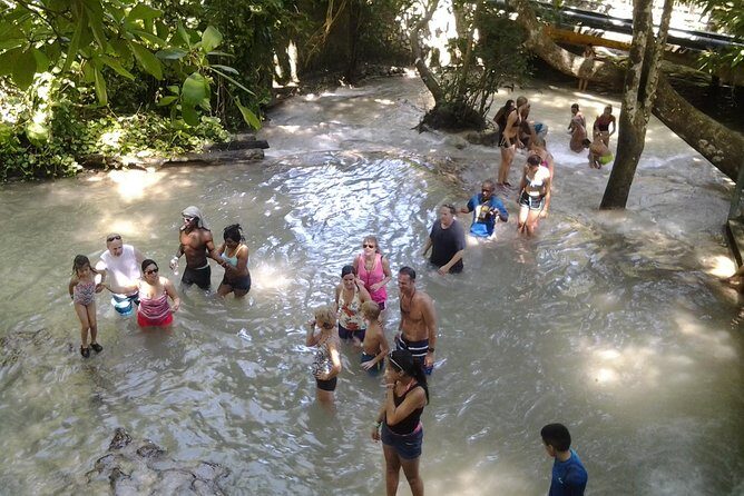 Blue Hole, Zipline and Dunn's River Falls from Falmouth - FAQ