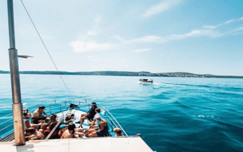 Blue Lagoon Boat Tour from Trogir with Lunch and Drinks - Logistics & Practical Tips