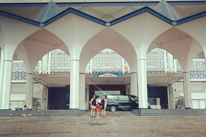 Blue Mosque And Batu Caves Private Tour from Kuala Lumpur - Introduction: What to Expect from This Tour