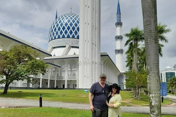 Blue Mosque and Batu Caves Private Tour from Kuala Lumpur - Final Thoughts: Is This Tour Worth It?