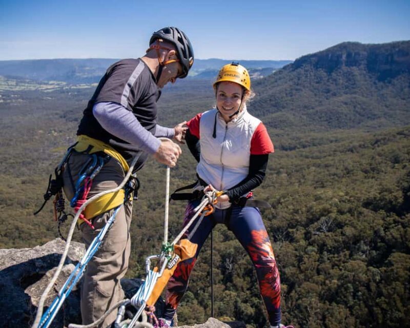 Blue Mountains: Abseiling and Juggler Canyon Adventure Tour - Juggler Canyon: Narrow and Wild