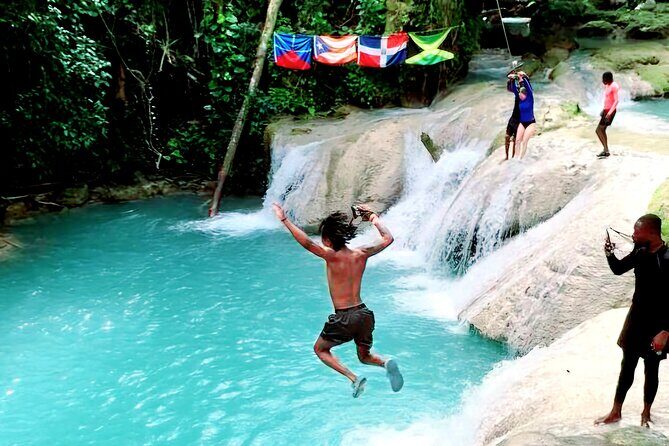 Bluehole & Secret Falls with shopping, admissions and pickup. - Practical Details and What You Should Know