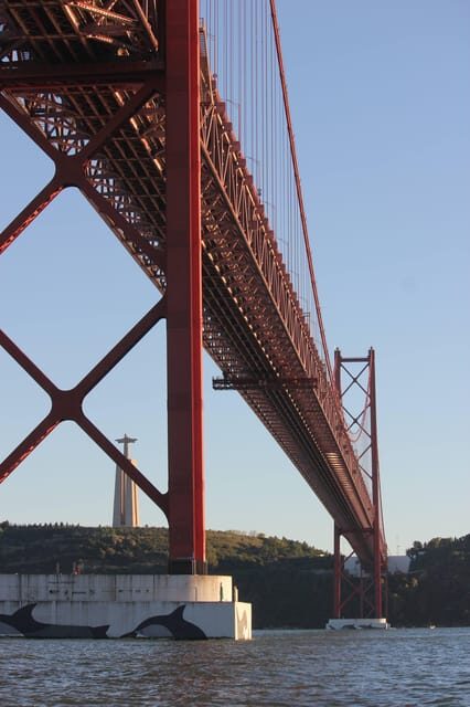 Bluemotion Lisbon: Private Sunset sailing tour Tagus River - Practical Tips for Your Sunset Sailing