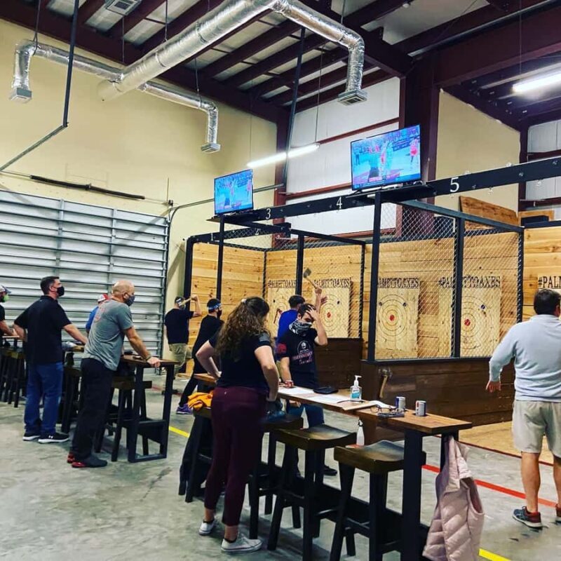 Bluffton: Axe Throwing Experience with Drinks and Snacks - What to Expect at Palmetto Axes
