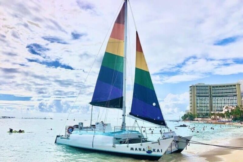 Board from Waikiki Beach: Friday Night Fireworks sail - What You’ll See and Experience