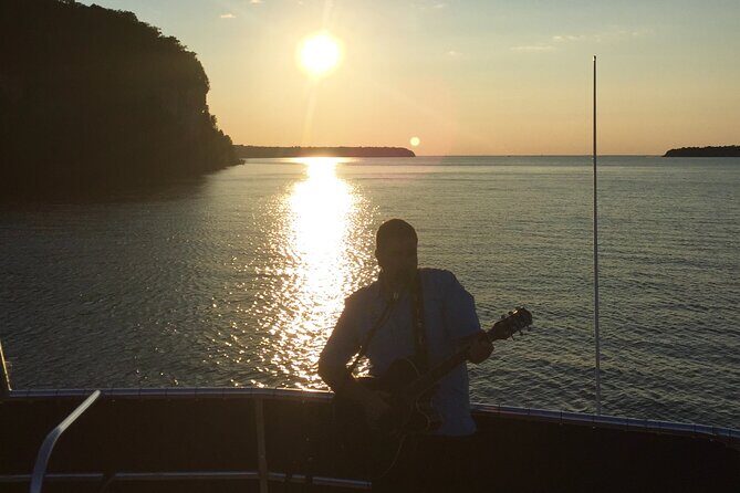 Boat Cruise- Sunset Live Music Cruise - Key Points