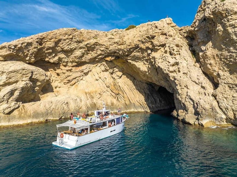 Boat day trip with drinks and lunch - Practical Details and What to Bring