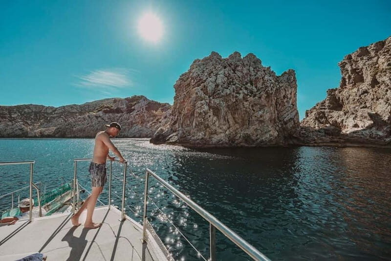 Boat day trip with drinks and lunch - Pricing and Value