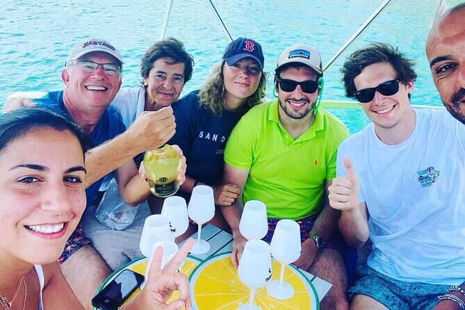 Boat excursions in the Bay of Taormina and Gardens on a private basis - The Sum Up