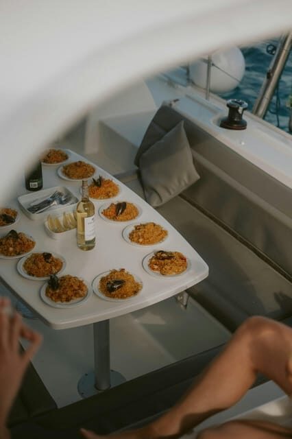 Boat experience: El Puerto foodie experience on board - What the Experience Feels Like