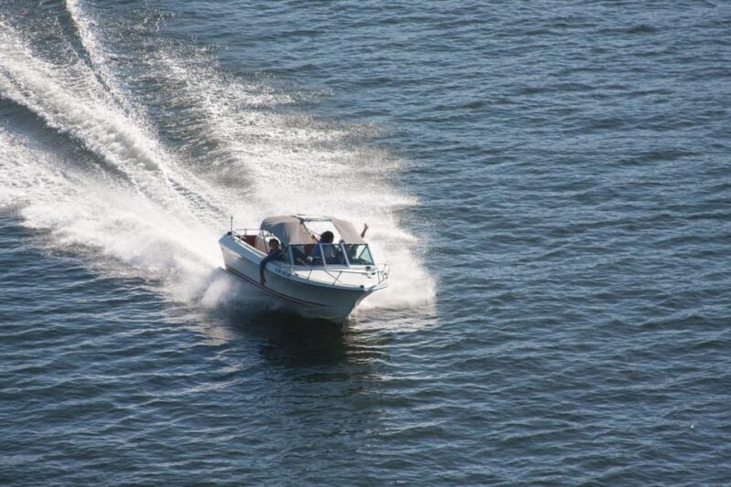 Boat rental 40 hp in Syracuse - Who This Experience Is Best For