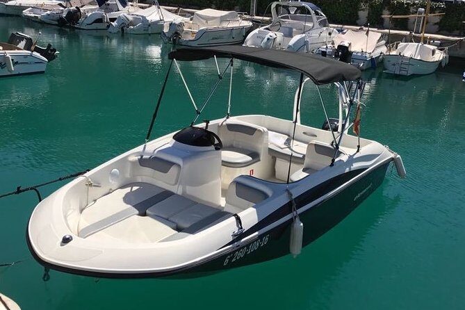 Boat rental Bayliner 60 cv 1/2 day - Key Points