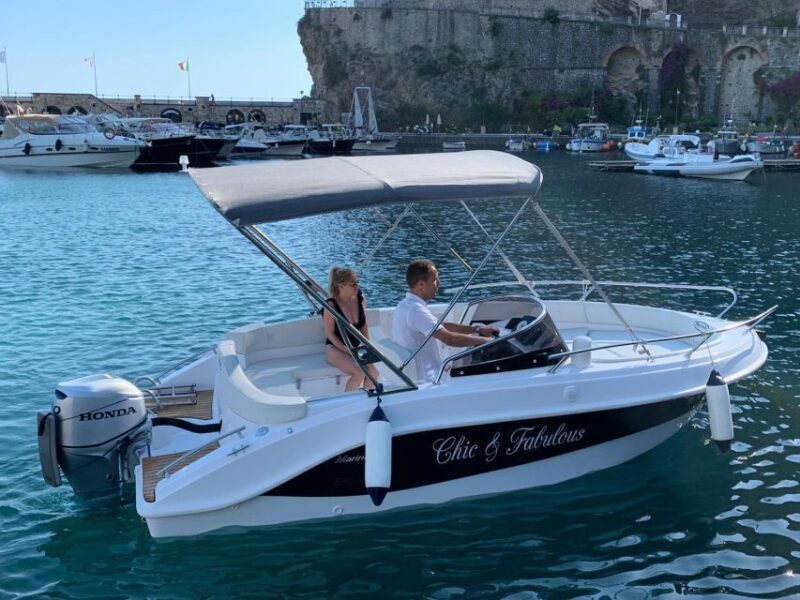 Boat rental: discover beaches, caves and hidden coves - Introduction: An Elegant Way to Explore the Amalfi Coast