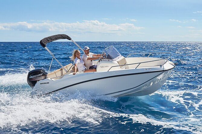 Boat rental without license - B520 'Neptuno' (5p) - Can Pastilla - The Experience: Exploring Mallorca’s Coastline in Comfort and Freedom