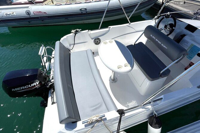 Boat Rental Without License in La Marina de Valencia - Who Will Love This?