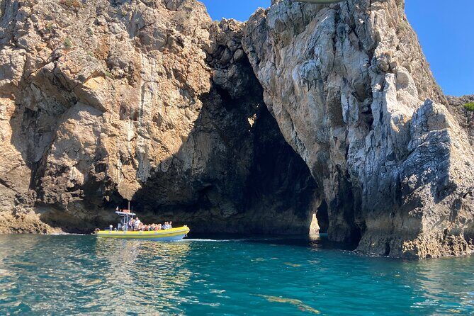 Boat Tour - Arrábida Coves - Setting the Scene: What to Expect from the Tour
