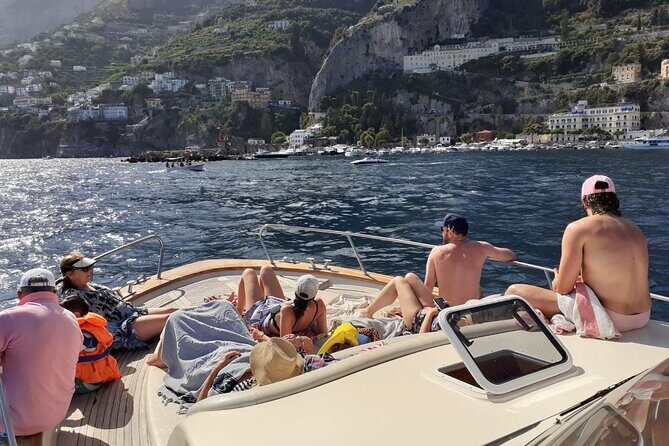 Boat tour in Capri - The Sum Up: Is It Worth It?