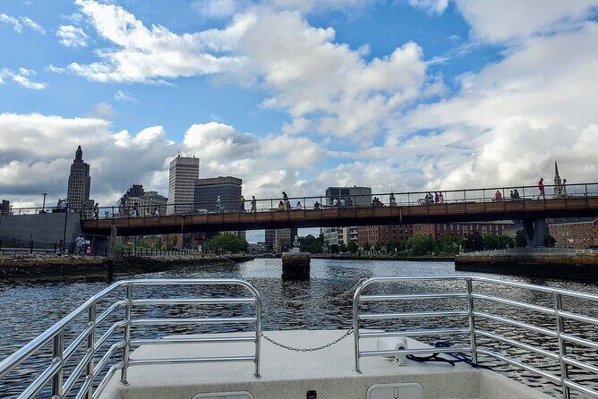 Boat Tour of Green Jacket Shoal - The People and Guides