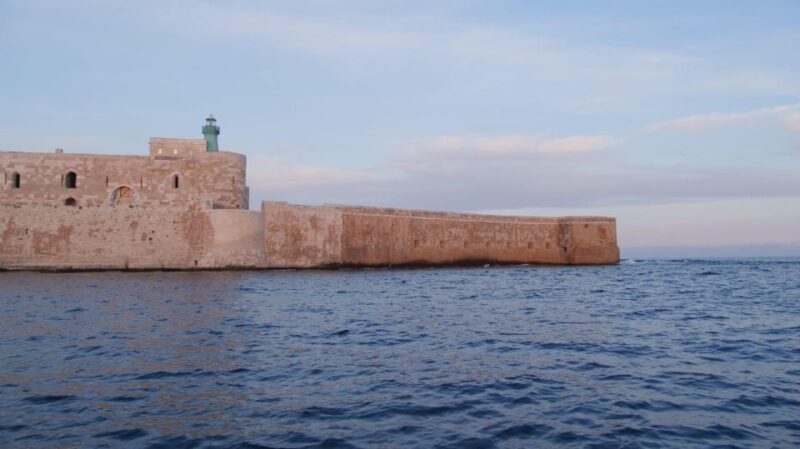 Boat tour of the island of Ortigia and the sea caves - FAQs