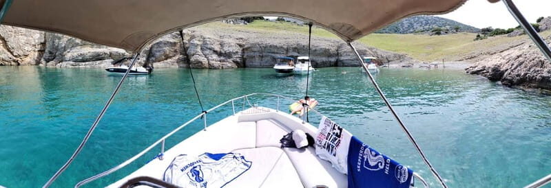 Boat Tour: Releaxing Tour of Vrbnik Coast - A Thoughtful Look at the Relaxing Boat Tour of Vrbnik Coast
