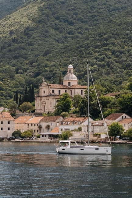 Boat tours in Boka Bay with Katica:Visit Lady of the Rocks - Key Points