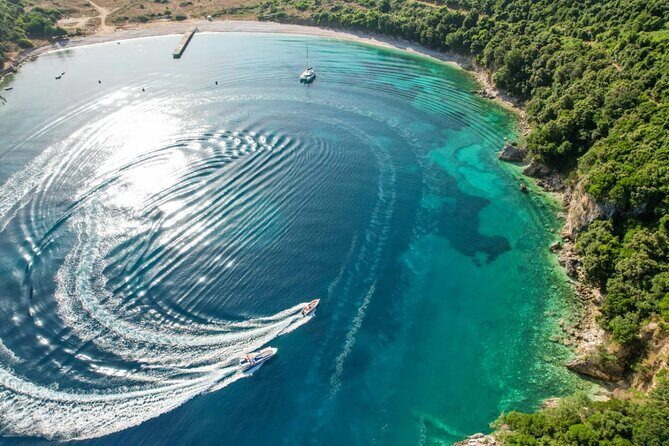 Boat Trip Around the Hidden Gems of Saranda - An In-Depth Look at the Experience