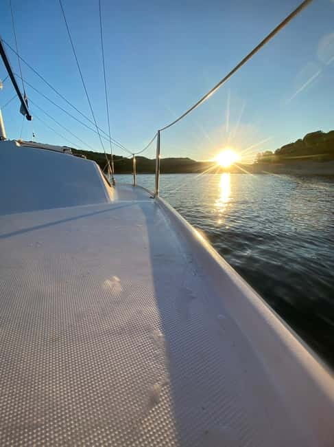Boat trip  on the San Juan reservoir, Madrid - Key Points