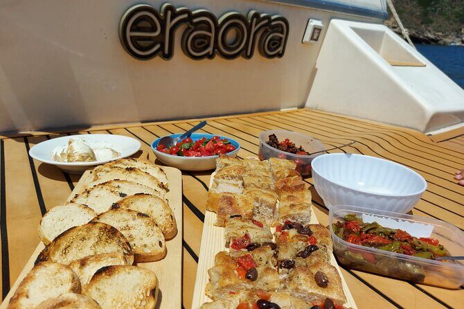 Boat trip with lunch or aperitif in Procida with Eraora Boat - Practical Details